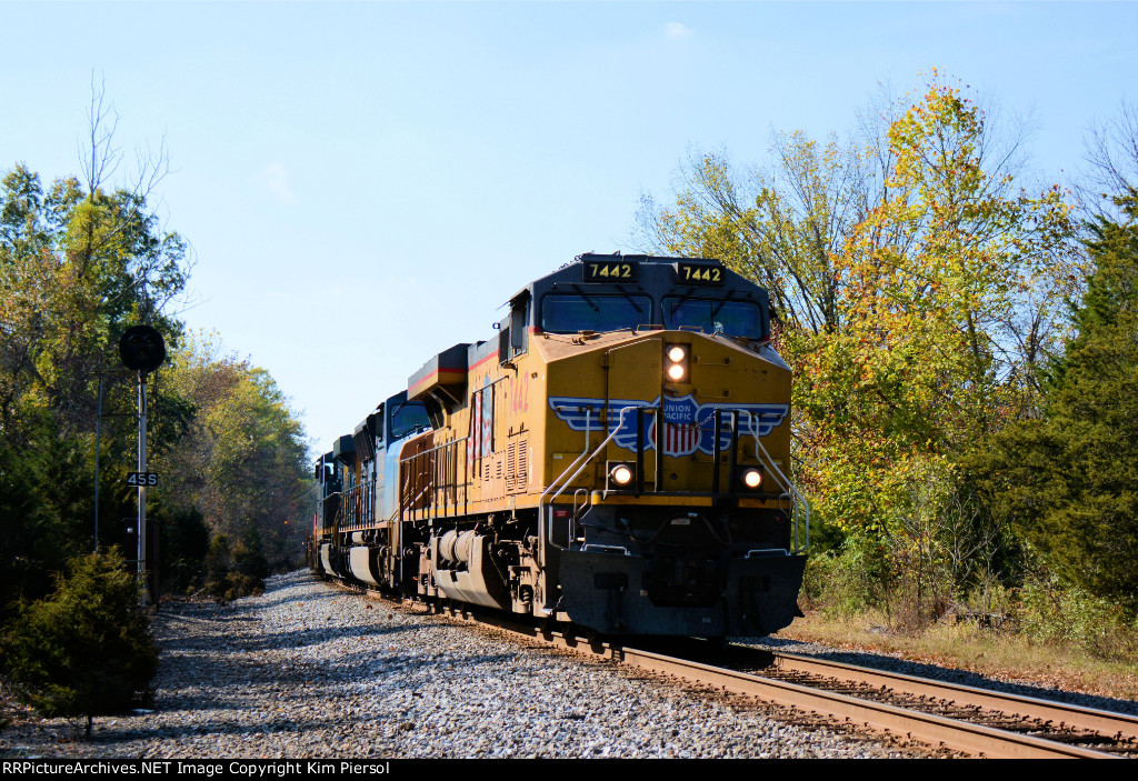 UP 7442 CSX Train Q190 (Single Stacks)